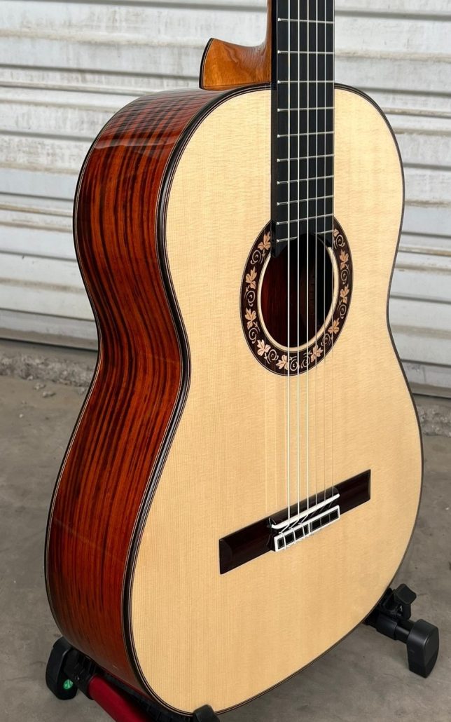 Glossy All Solid Spruce Top Cocobolo Classical Guitar - Aiersi Guitar